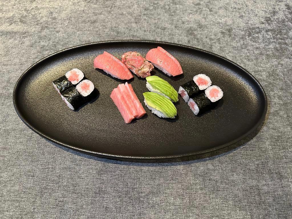 Otoro box (17P) – Sushi Noord